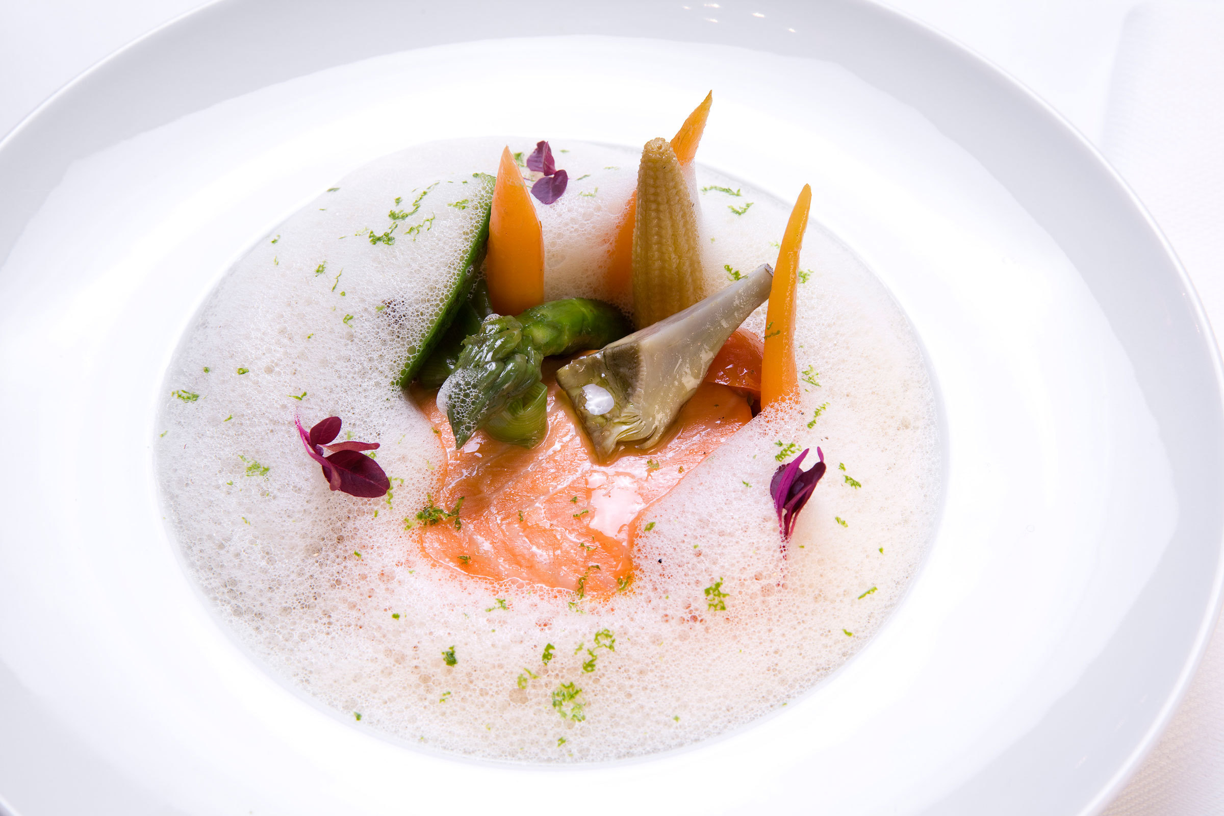 Gastronomia franceză și oamenii din tablourile românești - Fine Society