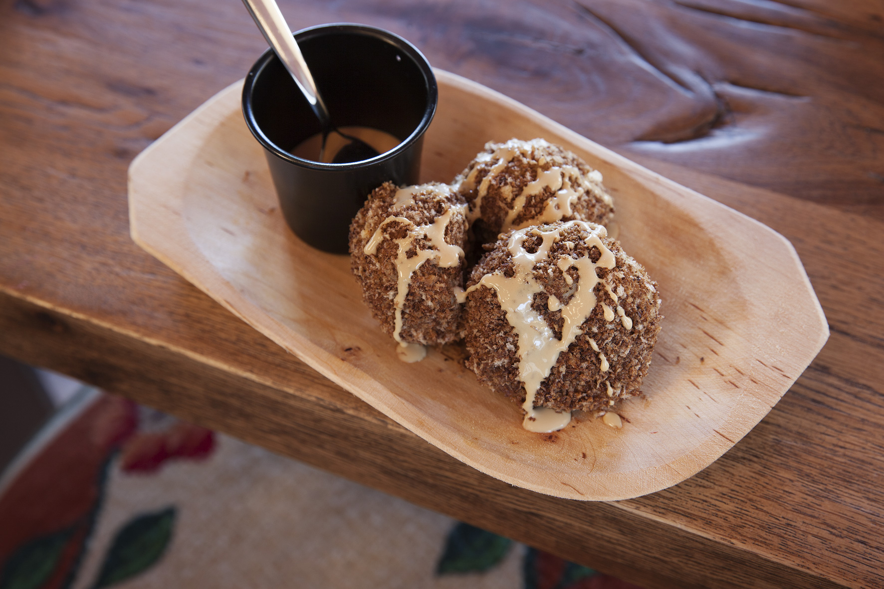 Gomboti - Fine Society