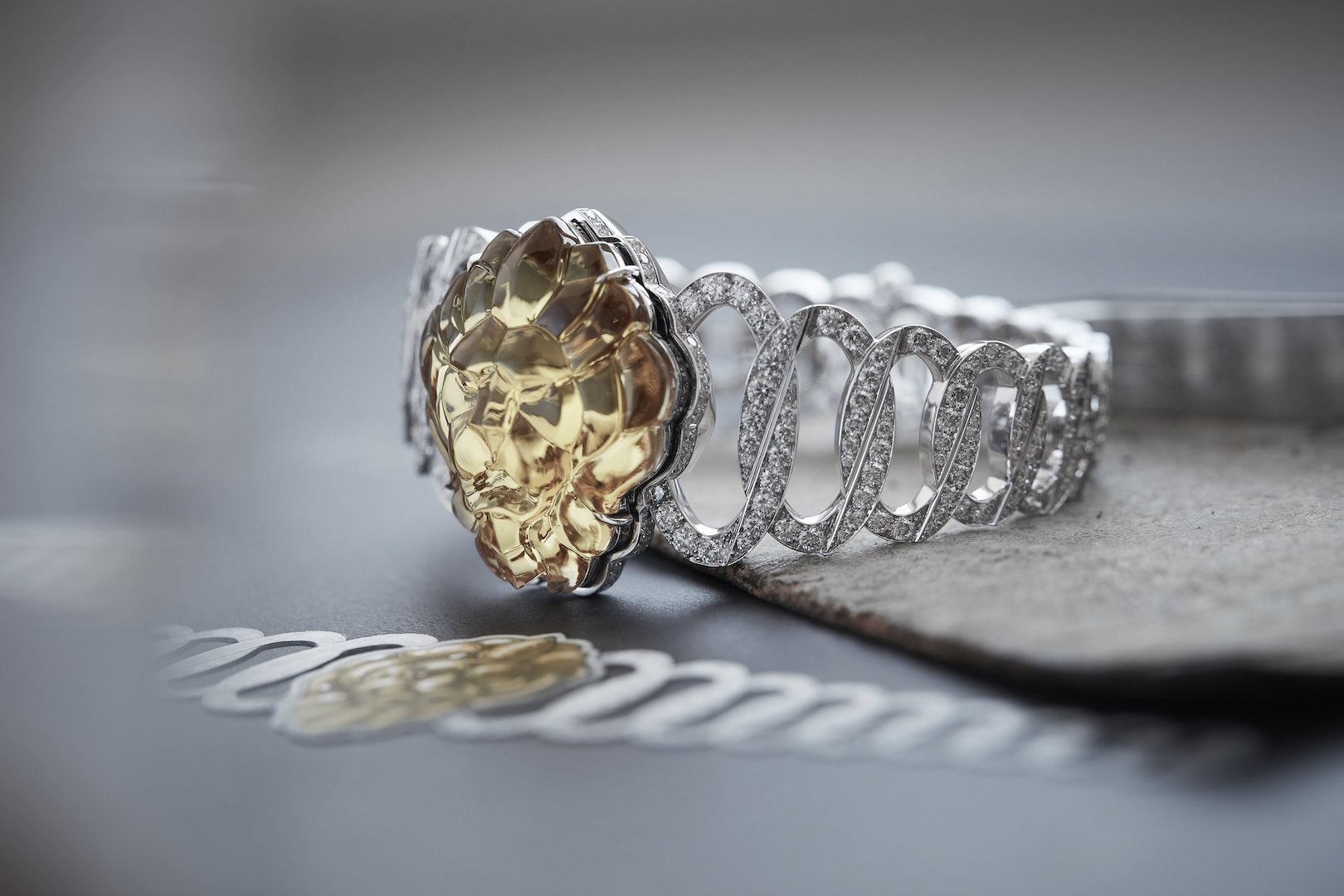 Noua colecție de bijuterii Chanel, inspirată de zodia Leului, în 40 de ...